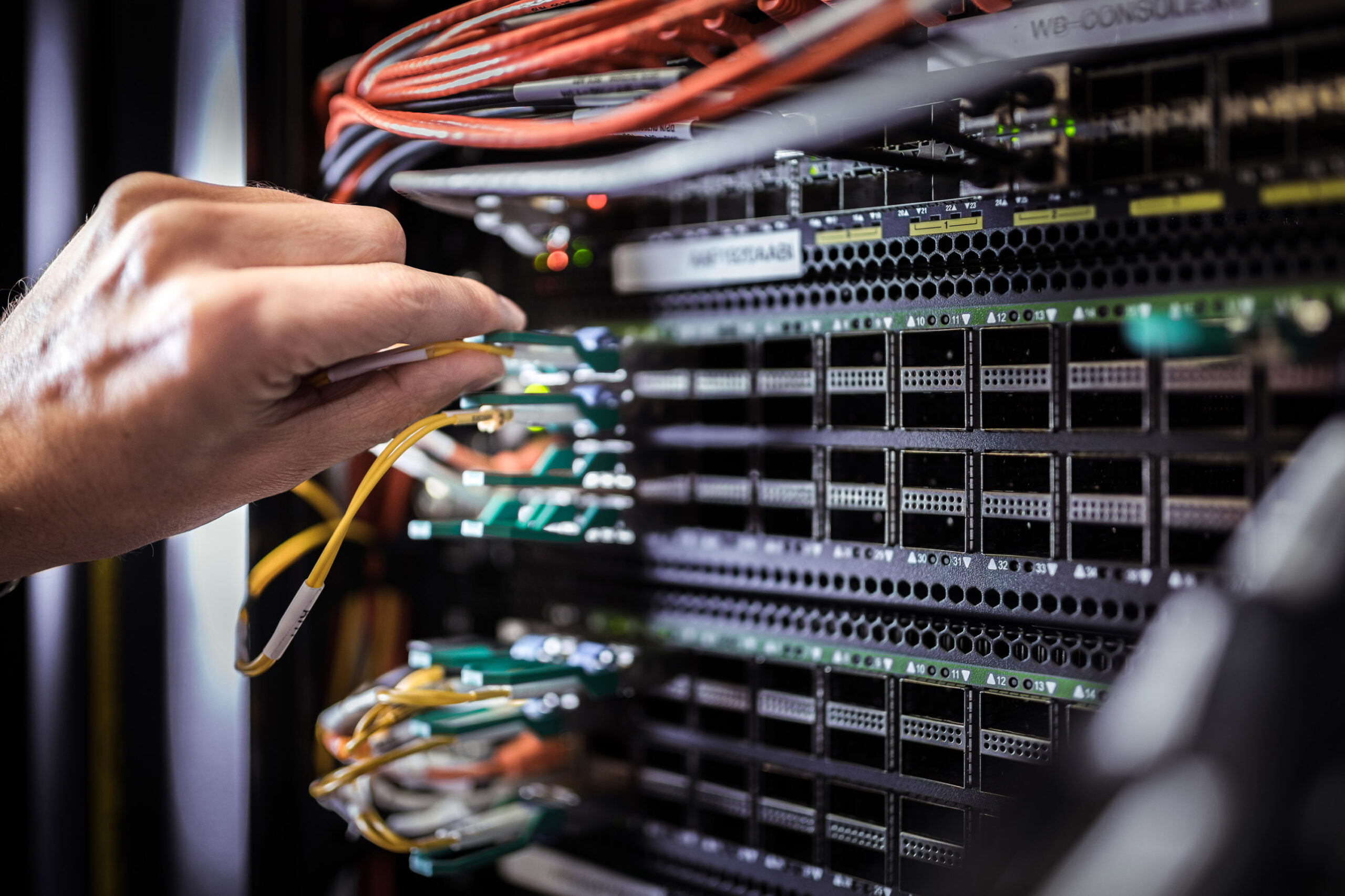 AT&T Deploys DriveNets' Network Cloud In Core Routing Solution