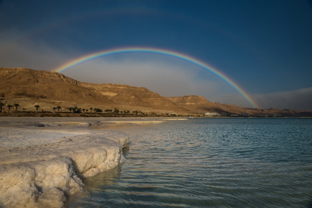New Photo Exhibit Focused On Dwindling Dead Sea Opens On 'Earth Day'