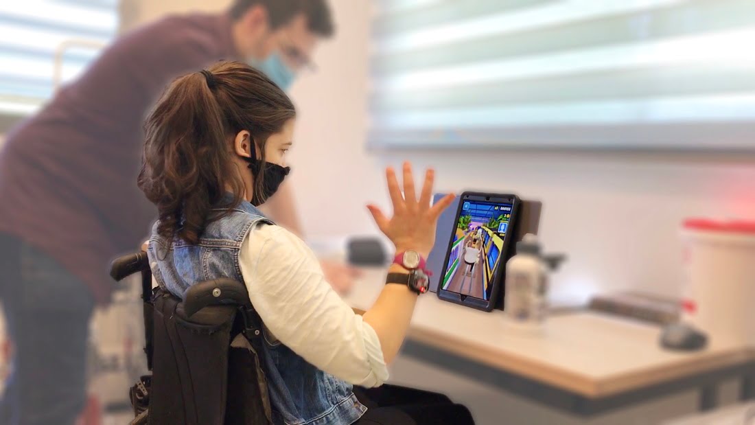 No Hands, No Problem: Wristband Lets You Use Any Smart Device